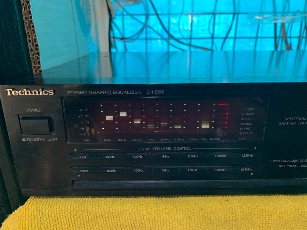 TECHNICS STEREO GRAPHIC EQUALIZER SH-E66 AC 110-220 VOLTS 50/60 HZ MADE ...