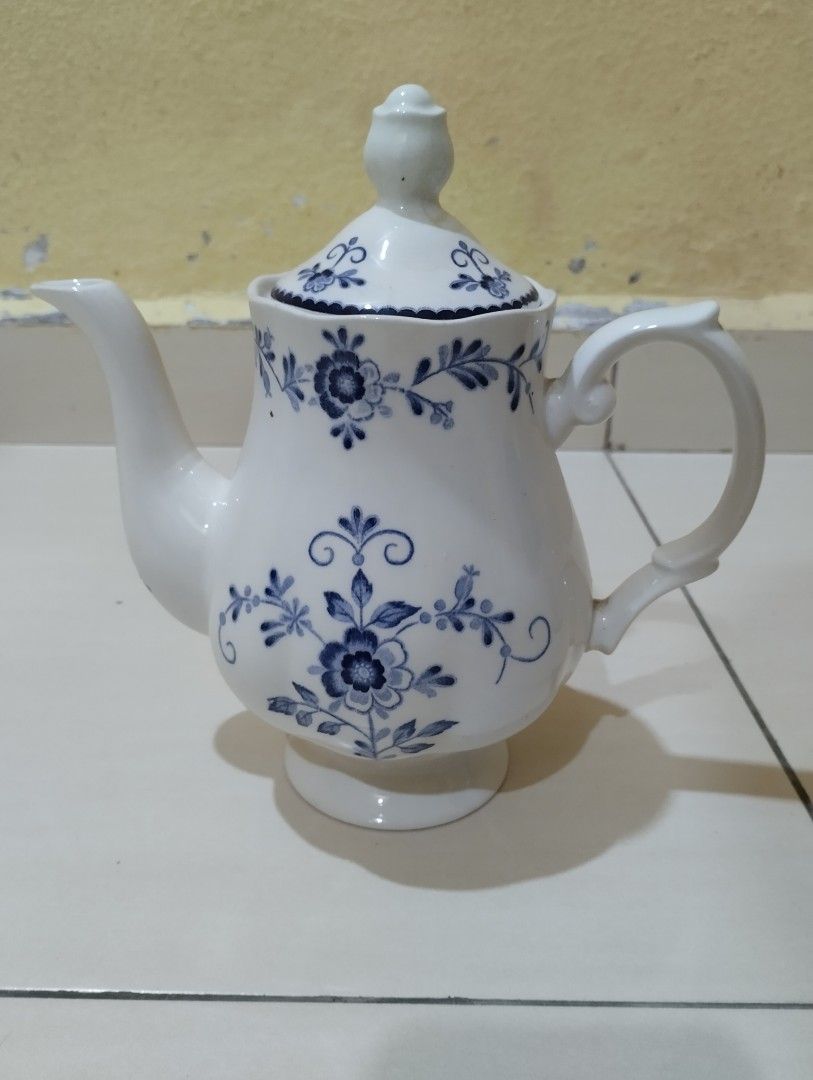 Teko japan, Hobbies & Toys, Collectibles & Memorabilia, Vintage Collectibles on Carousell