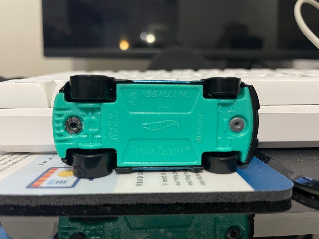 Torque Twister Hot Wheels, Hobbies & Toys, Toys & Games on Carousell