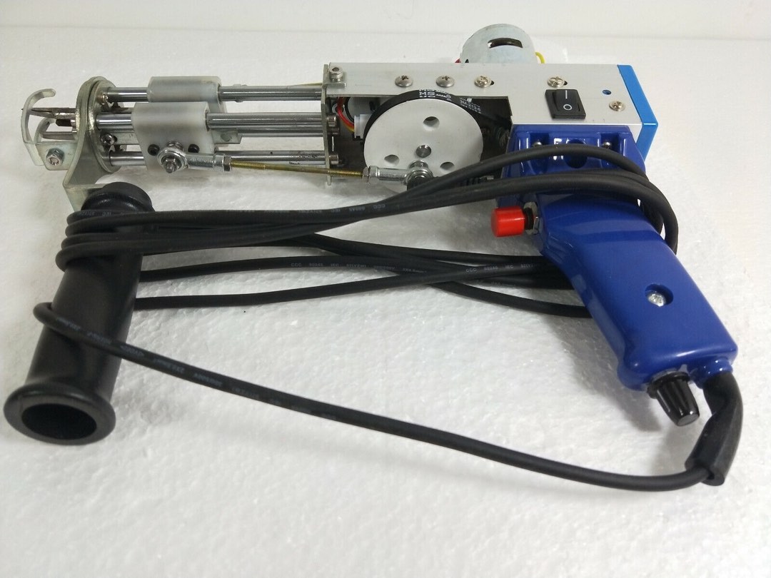 Tufting Gun, Hobbies & Toys, Stationery & Craft, Handmade Craft on ...