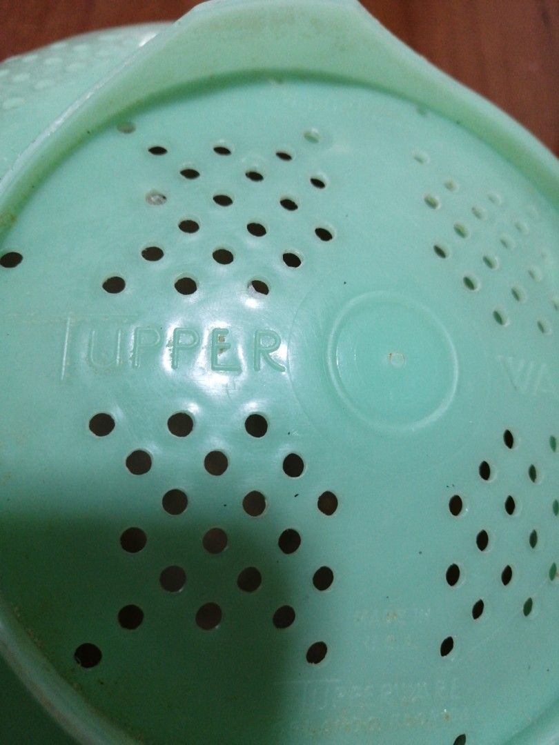 Tupperware colander, Furniture & Home Living, Kitchenware & Tableware ...