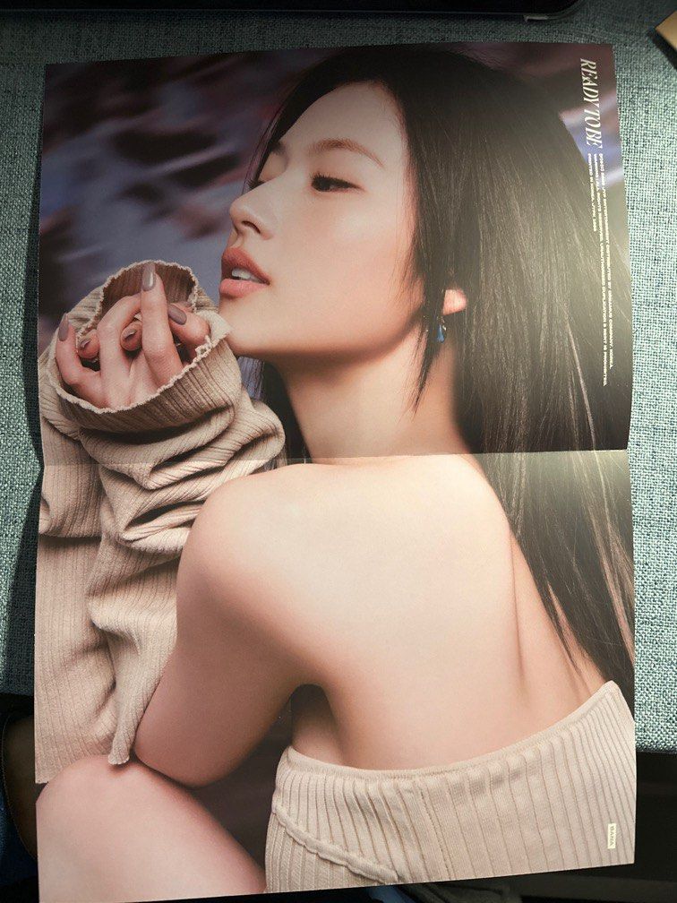 [放/換]TWICE REDAY TO BE SANA A4 Postcard, 興趣及遊戲, 收藏品及紀念品, 明星周邊 - Carousell