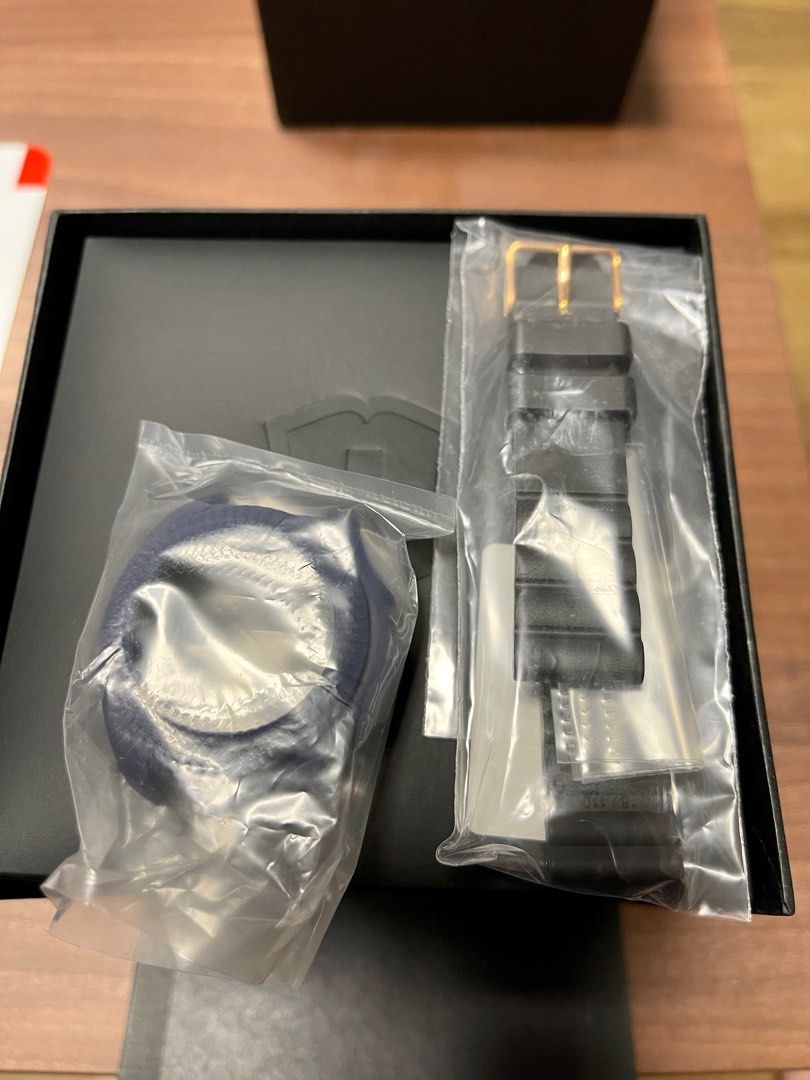 Victorinox Inox V 37mm, Luxury, Watches on Carousell