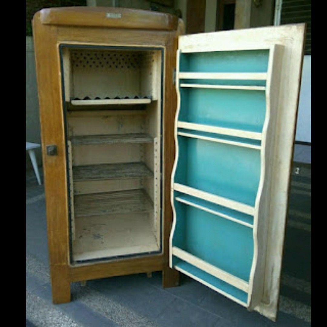 Vintage Kulkas Kayu Kuno " Toko Bie Surabaja ", Antik, Furnitur di ...