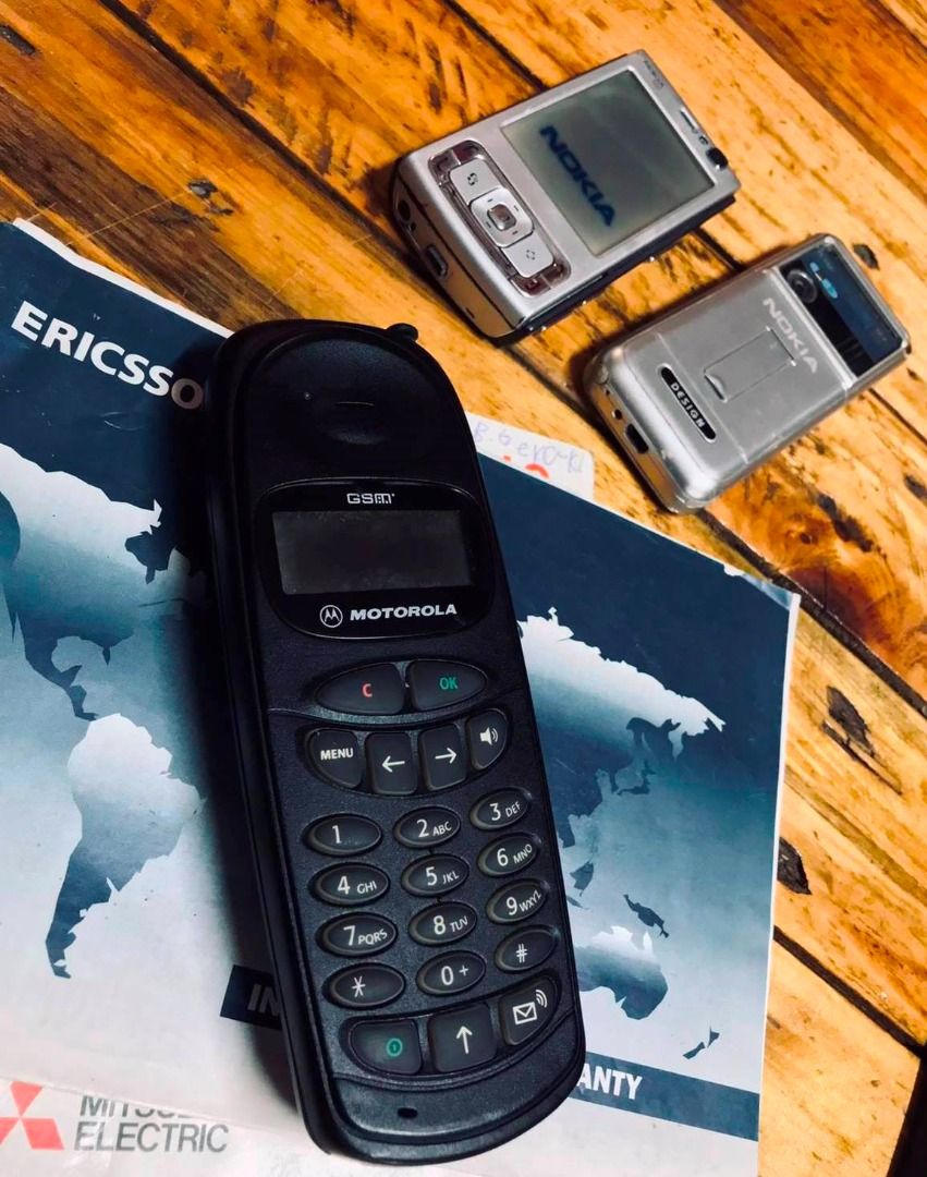 Vintage Mobile Phones Pager, Mobile Phones & Gadgets, Mobile Phones ...