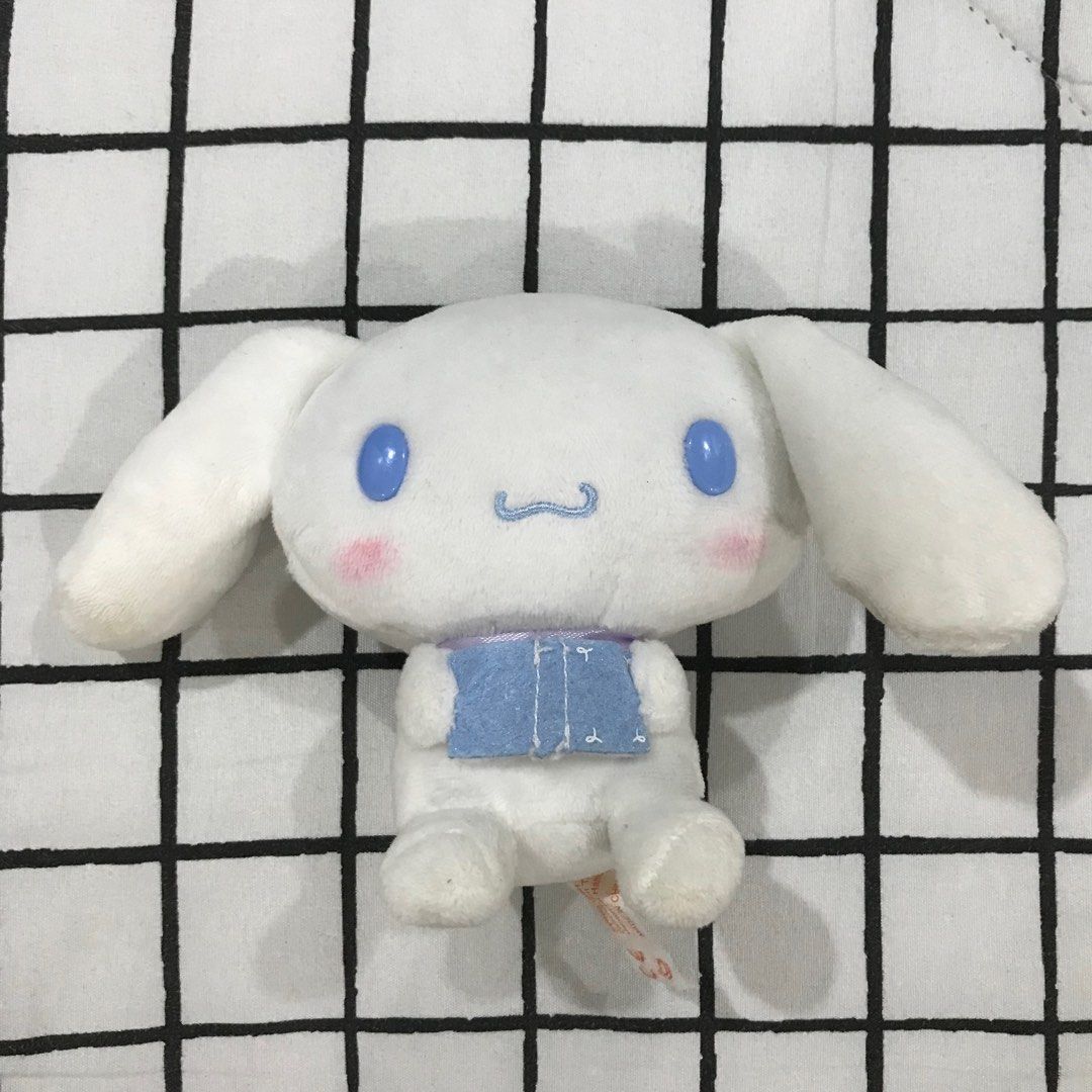 Sanrio Cinnamoroll Reading Book Stuffed Plush Toy Charm, Hobbies & Toys ...