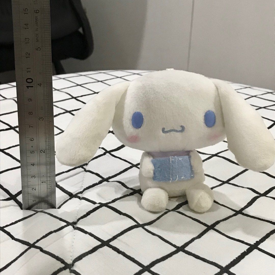 Sanrio Cinnamoroll Reading Book Stuffed Plush Toy Charm, Hobbies & Toys ...