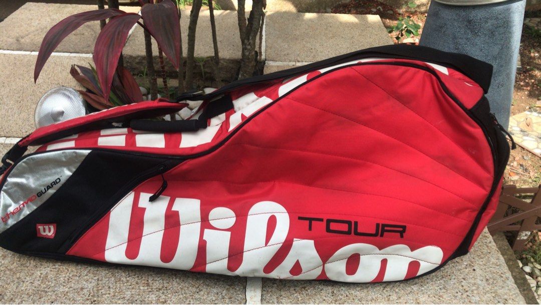 Wilson Tennis Bag, Sports Equipment, Sports & Games, Racket & Ball ...