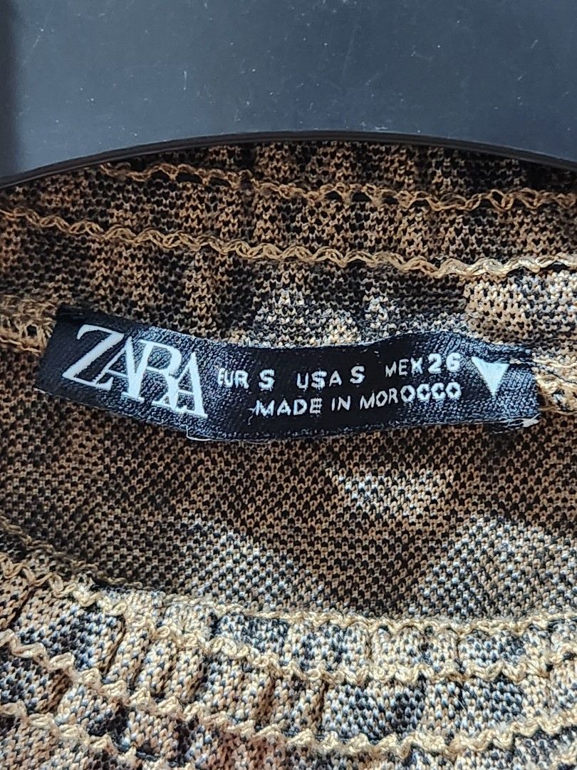 Zara turtle neck, Women's Fashion, Tops, Blouses on Carousell