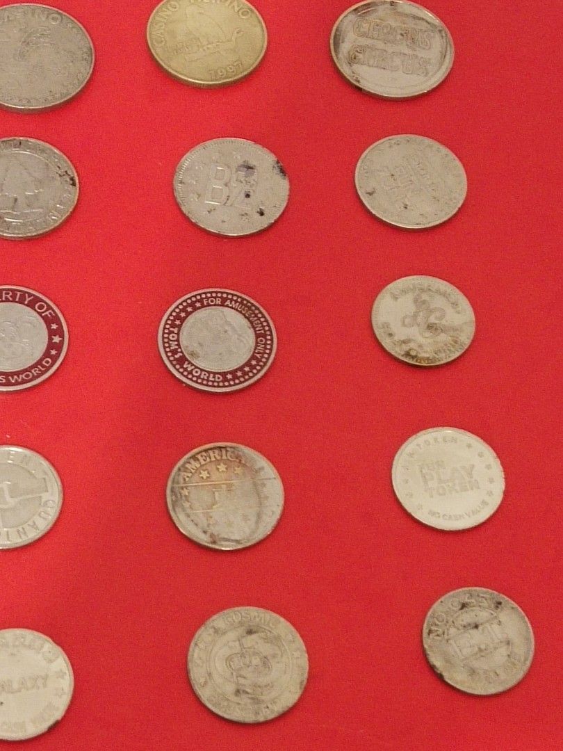 30 Pinoy Gaming TOKENS/Assorted/30 pcs., Hobbies & Toys, Memorabilia ...