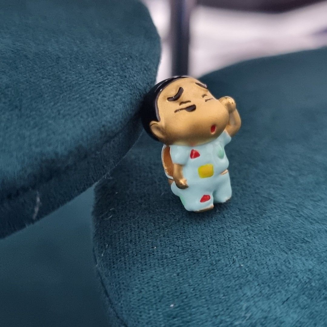 999 Gold Charm Crayon Shin Chan, Women's Fashion, Jewelry & Organisers ...