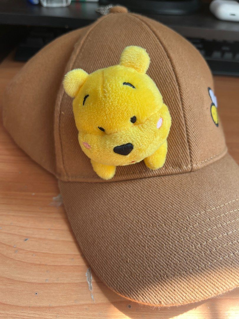 正版 迪士尼 小熊維尼 帽子 Disney Winnie the Pooh cap hat, 男裝, 手錶及配件, 棒球帽、帽 - Carousell