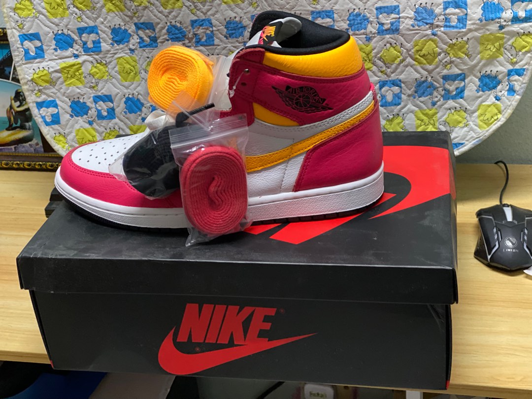 Aj1, Men's Fashion, Footwear, Sneakers on Carousell