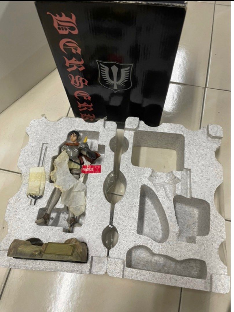 Berserk Casca Resin Statue Hawk Soldiers ART OF WAR Figure, Hobbies ...