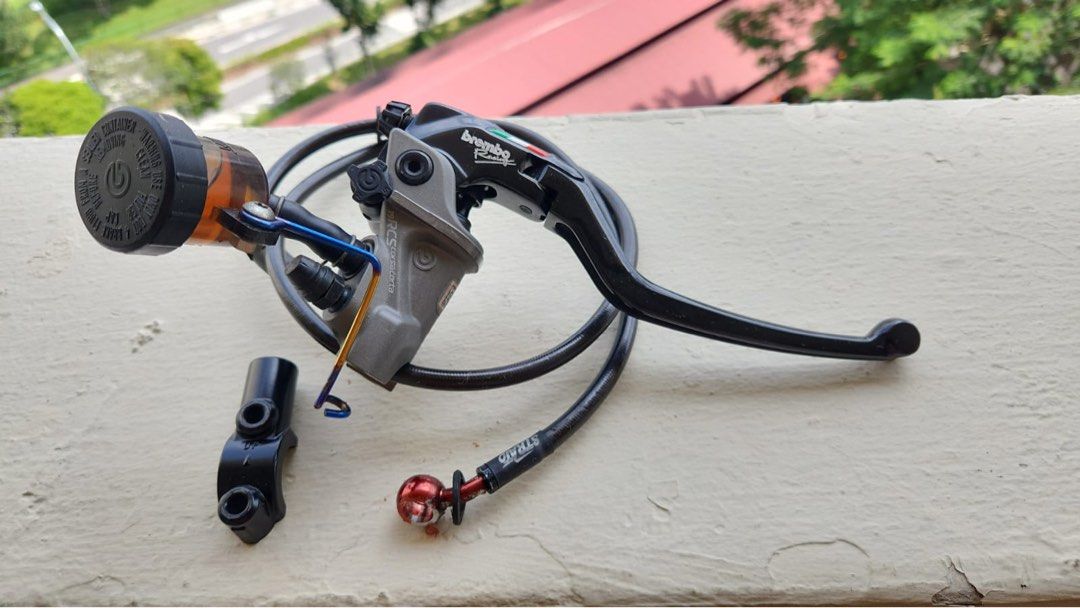 BREMBO - BRAKE RADIAL MASTER CYLINDER, RCS19 CORSA CORTA Right Side ...