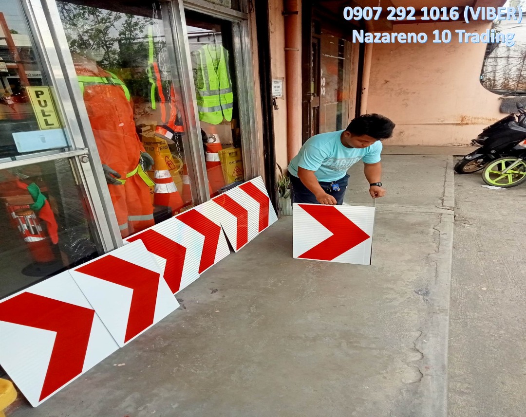 Chevron arrow signage supplier 11, Commercial & Industrial ...