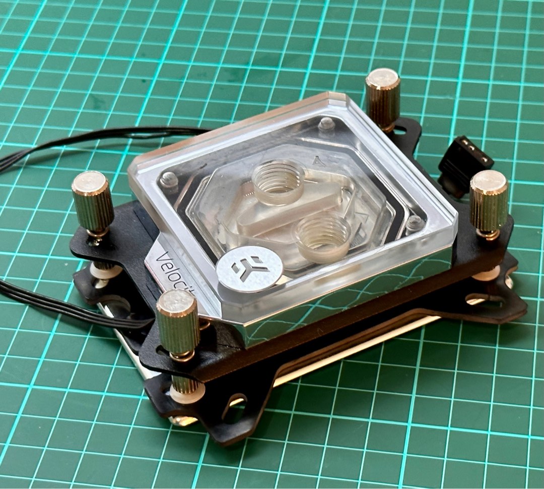 EKEB Velocity AM4 CPU water cooler, Computers & Tech, Parts ...