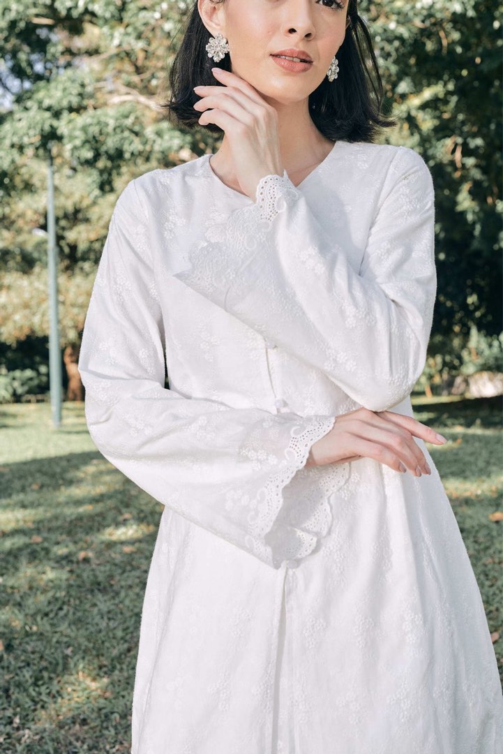 French Rose Kebarung baju nikah by Tiqa Collection, Women's Fashion ...