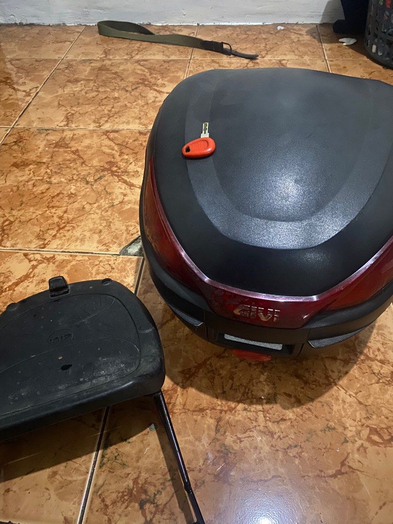 Givi box on Carousell