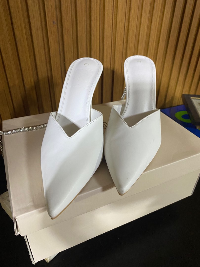 Hue Manila Shoes Kimaya Le Blanc, Women's Fashion, Footwear, Heels on ...