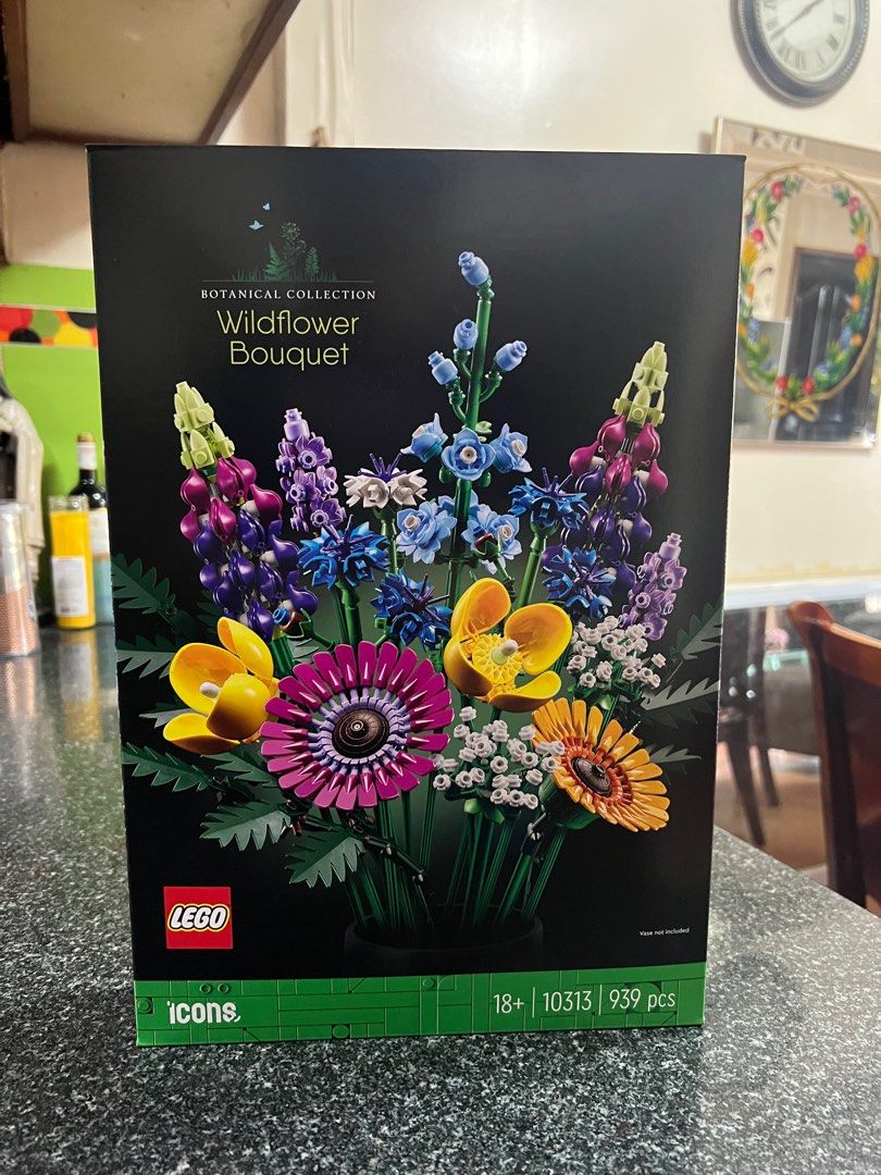 LEGO Flower 10313 Wildflower Bouquet, Hobbies & Toys, Toys & Games on ...