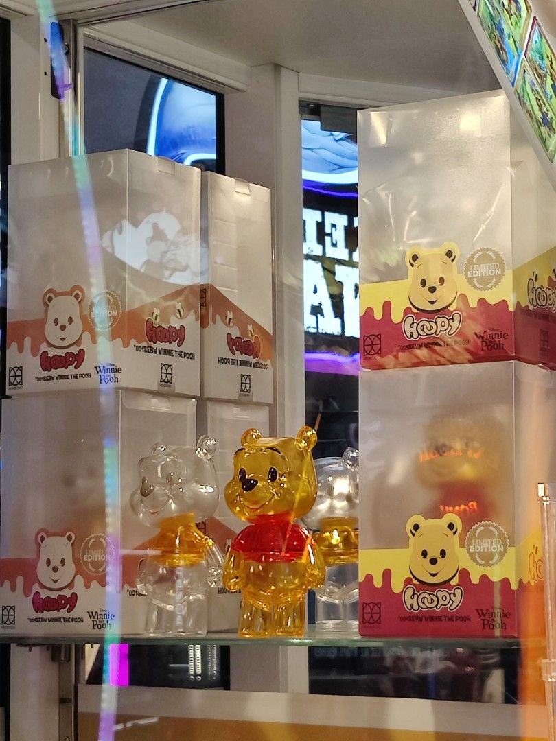 LIMITED EDITION HEROCROSS HOOPY WINNIE THE POOH FIGURINE, Hobbies ...