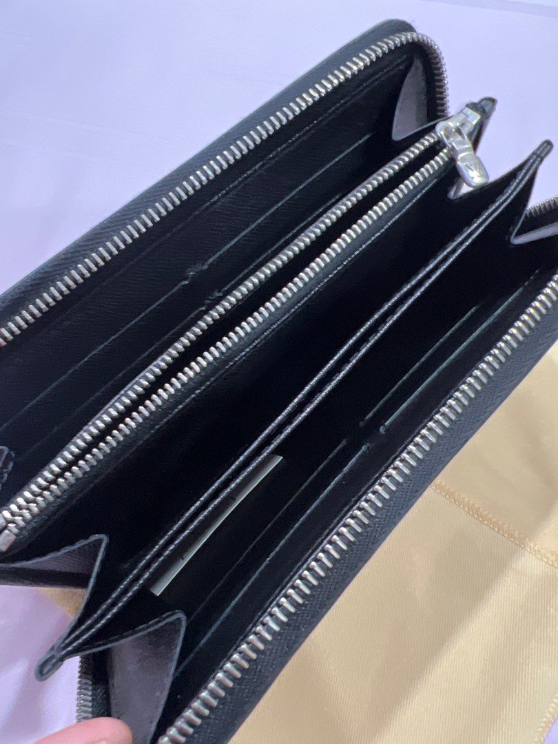 Louis Vuitton LV long wallet, Luxury, Bags & Wallets on Carousell