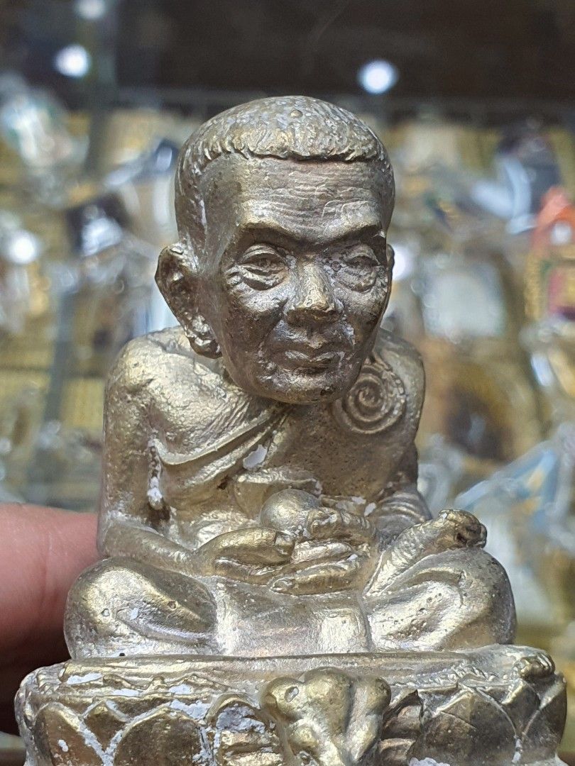 Lp Thuad Mini Bucha, Hobbies & Toys, Memorabilia & Collectibles ...