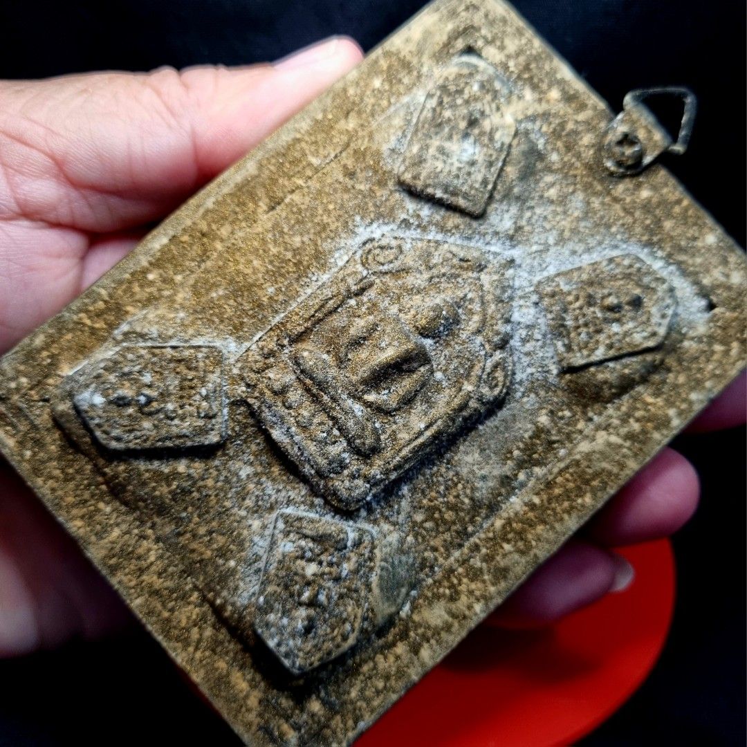LP Tim Sacred Amulet, Hobbies & Toys, Memorabilia & Collectibles ...