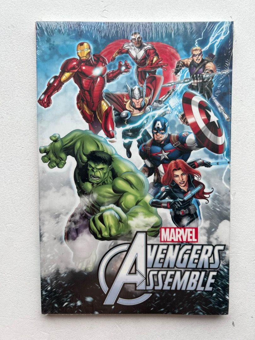 Marvel avengers - avengers assemble, Hobbies & Toys, Books & Magazines ...