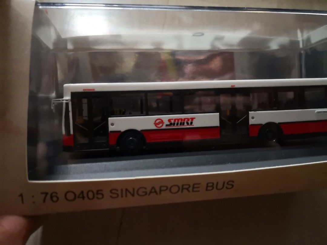 SMRT Bus Service 187 1:76 0405 Sg Buses, Hobbies & Toys, Toys & Games ...