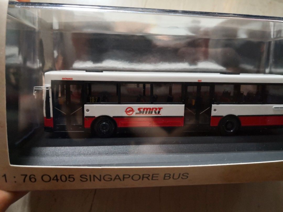 SMRT Bus Service 187 1:76 0405 Sg Buses, Hobbies & Toys, Toys & Games ...