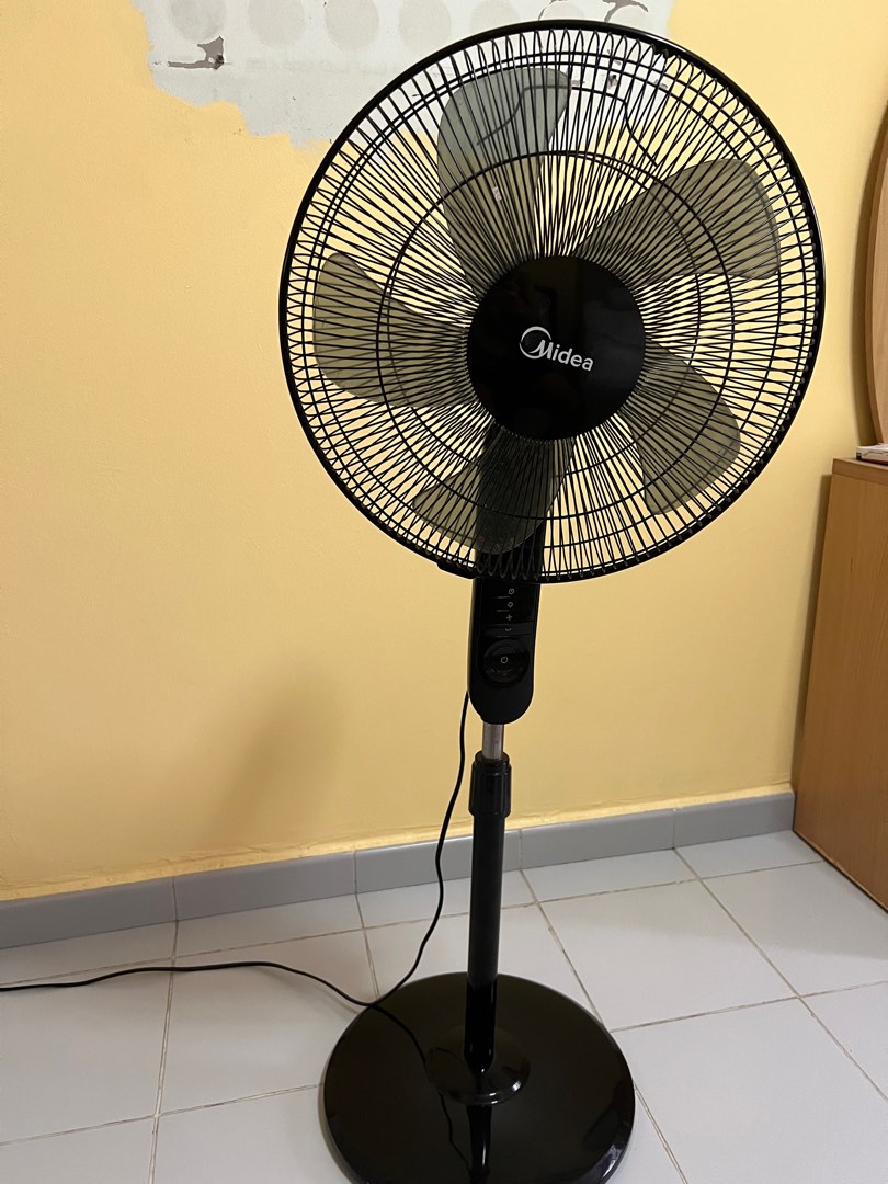 Midea Standing Fan, Furniture & Home Living, Lighting & Fans, Fans on ...