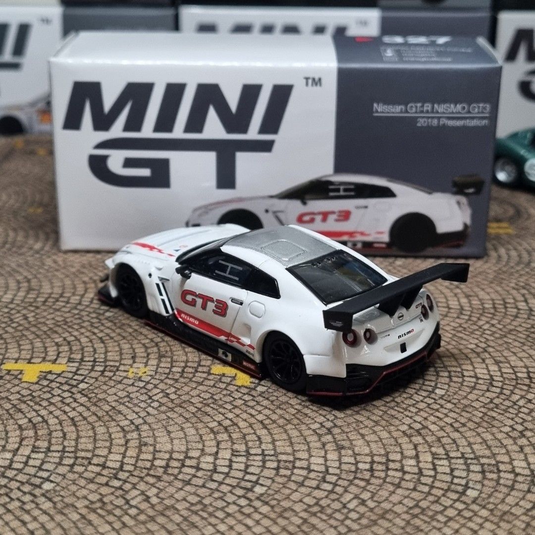 Mini GT Nissan GT-R Nismo GT3 2018 Presentation 1/64 Diecast, Hobbies ...