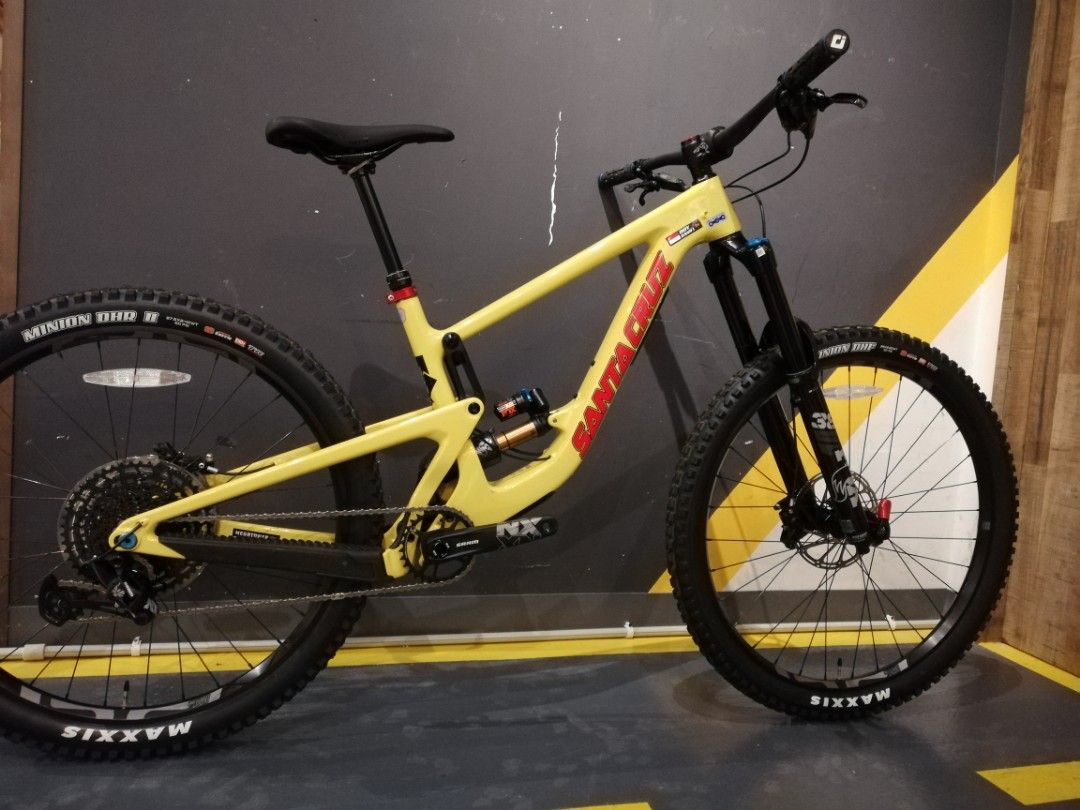 MTB SANTA CRUZ Megatower Medium Mullet Setup, Sports Equipment ...