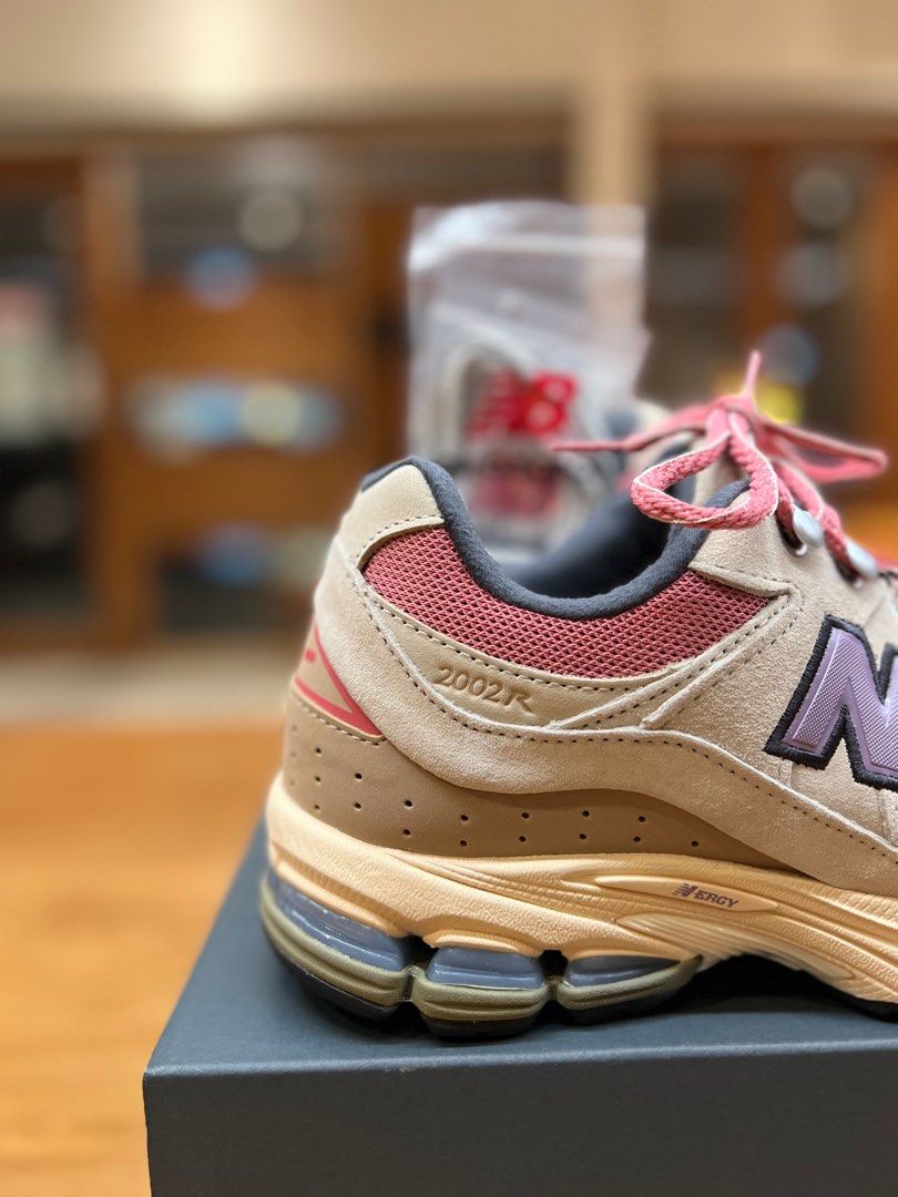 New Balance 2002R beige, Men's Fashion, Footwear, Sneakers on Carousell