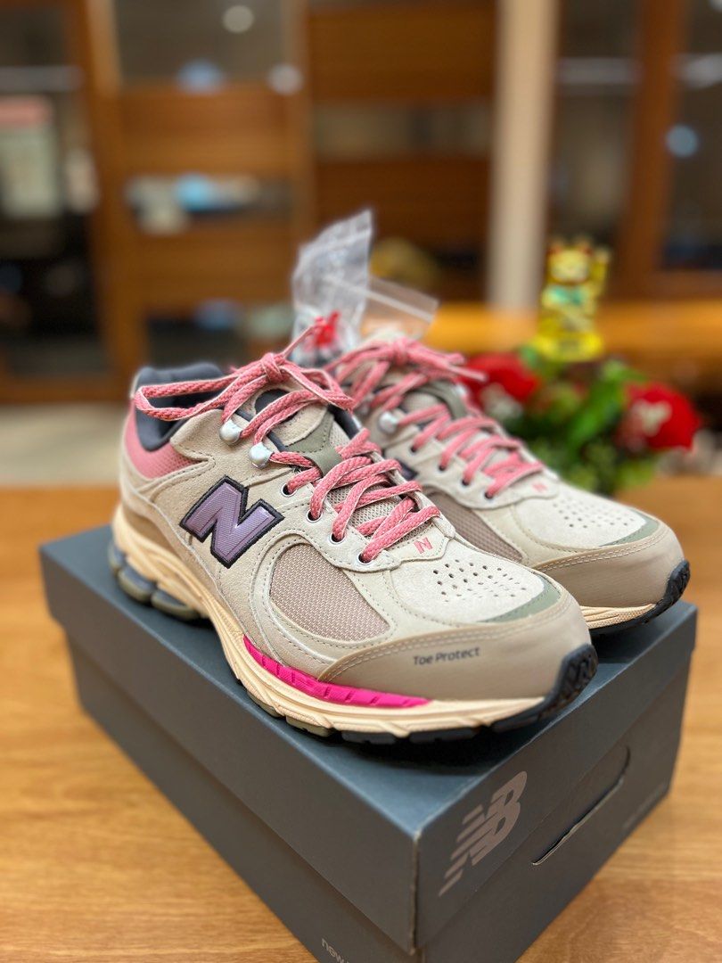 New Balance 2002R beige, Men's Fashion, Footwear, Sneakers on Carousell