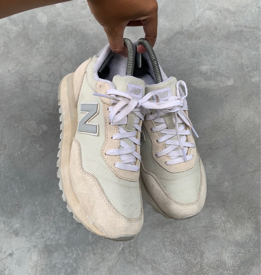 NEW BALANCE 527 on Carousell