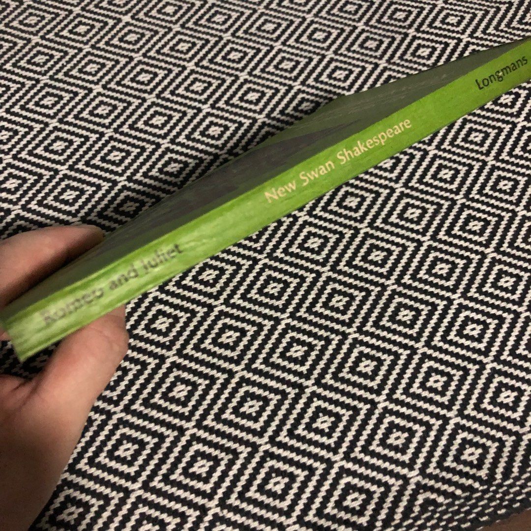 New Swan Shakespeare Romeo and Juliet, Hobbies & Toys, Memorabilia ...