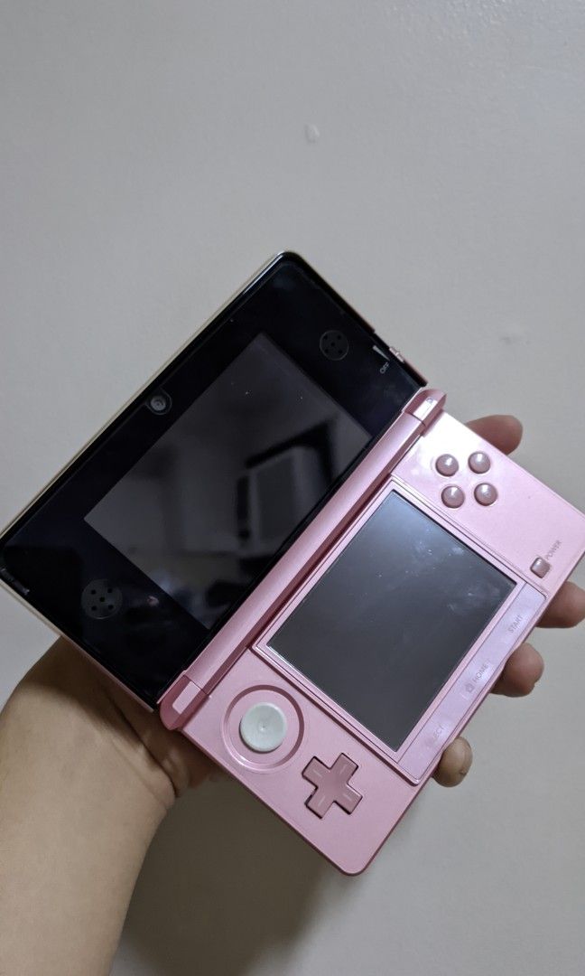 Nintendo 3DS Pink - 64gb cfw in excellent condition with a ds phat ...