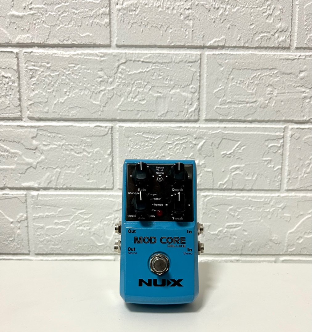NUX Mod Core Deluxe Modulation Pedal, Hobbies & Toys, Music & Media ...