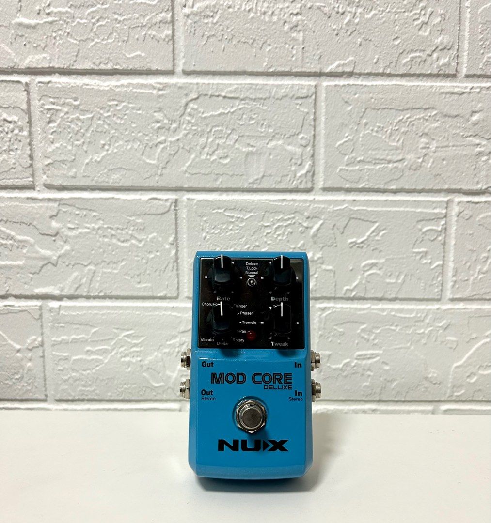 NUX Mod Core Deluxe Modulation Pedal, Hobbies & Toys, Music & Media ...