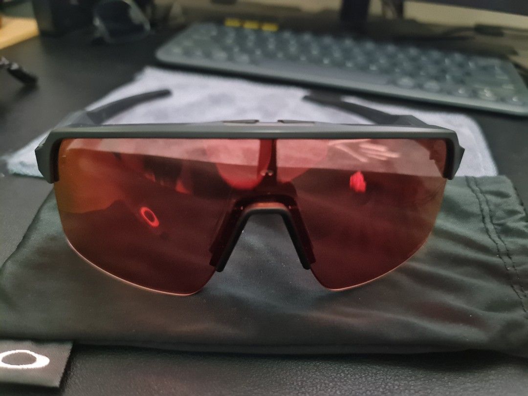 OAKLEY Sutro Lite Prizm Trail, Men's Fashion, Watches & Accessories ...