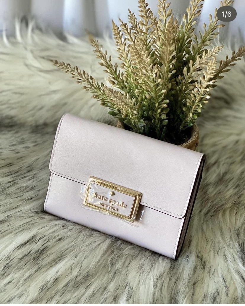 Original Kate Spade Pink Solid Wallet, Luxury, Bags & Wallets on Carousell
