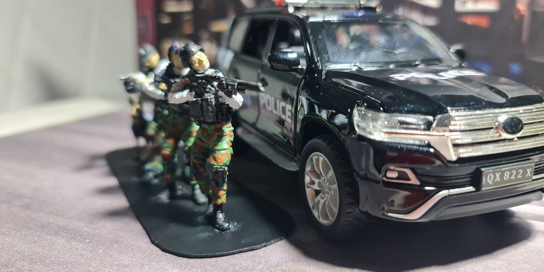 Police Car Scale 1:32 (Figure not included), Hobbies & Toys, Toys ...