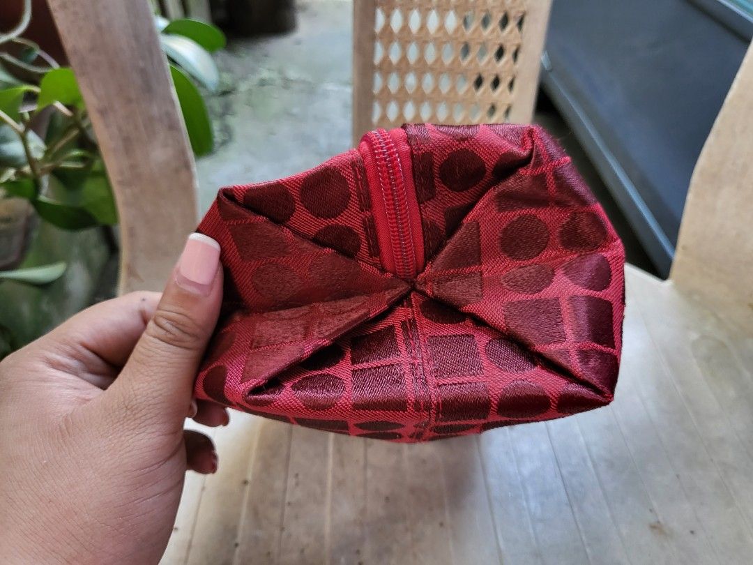 Red Pouch, Women's Fashion, Bags & Wallets, Purses & Pouches on Carousell