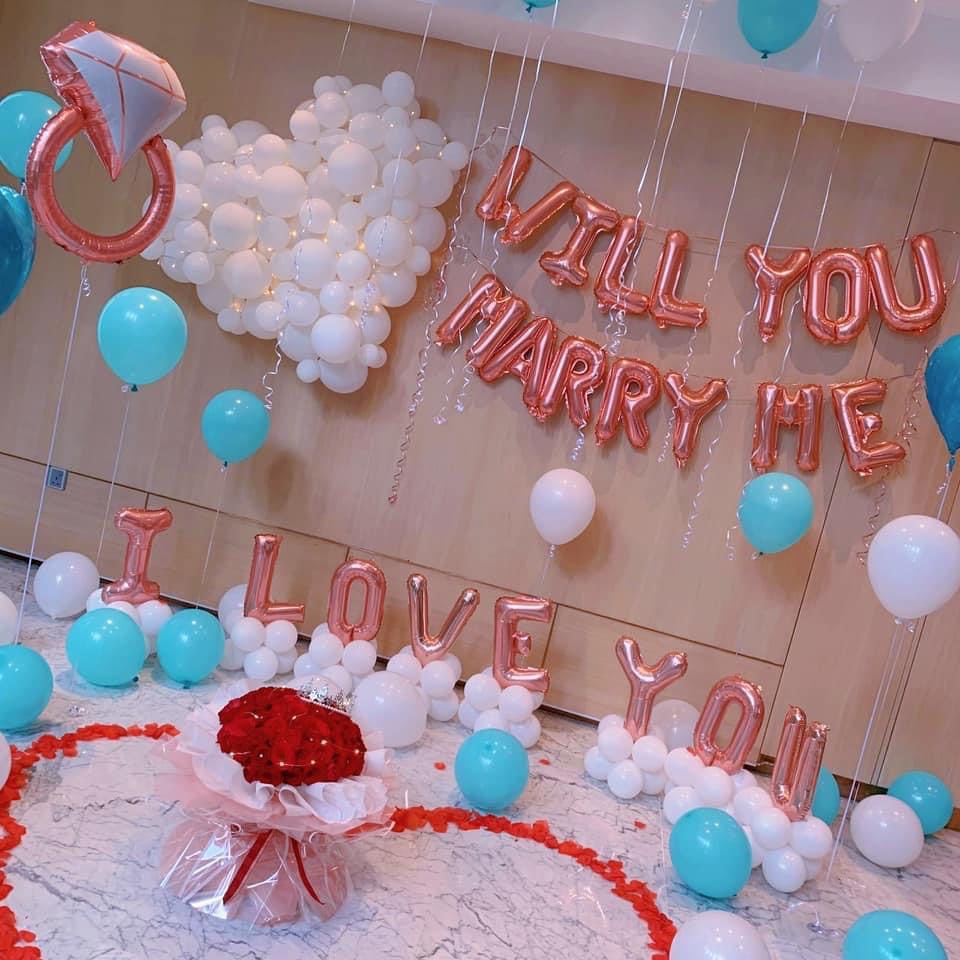 Romantic Proposal decorations setup suprise, Hobbies & Toys, Stationery ...