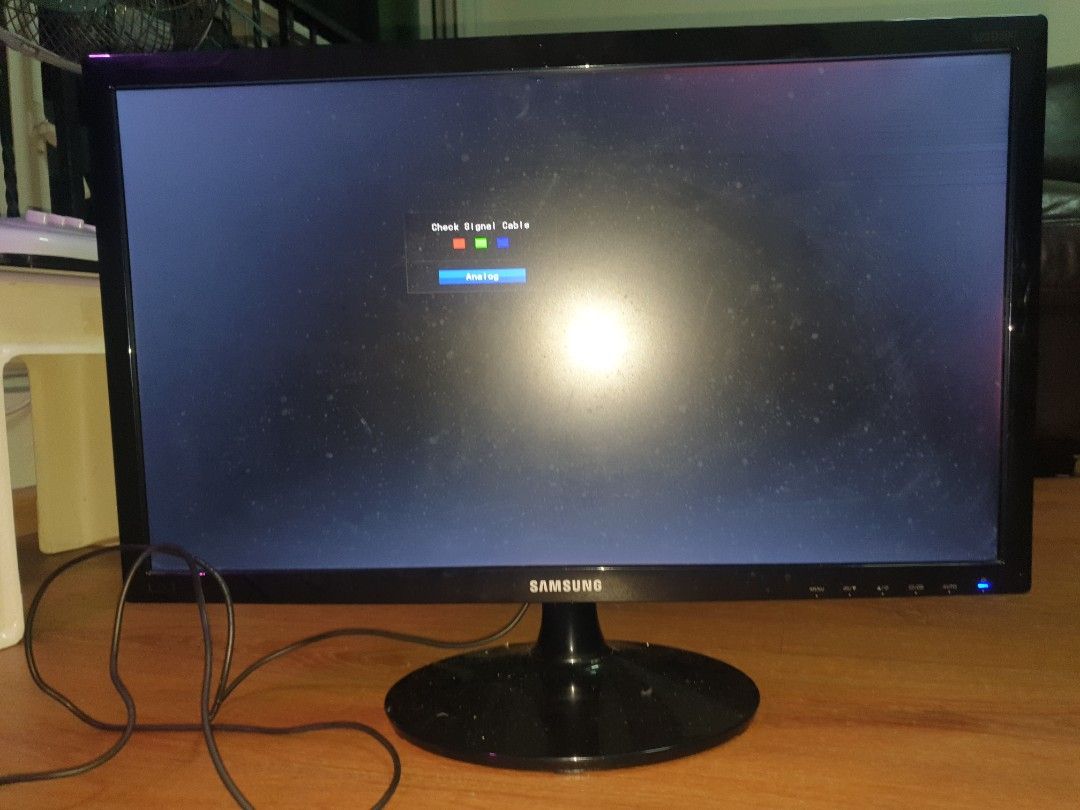 Samsung Monitor, Computers & Tech, Desktops on Carousell