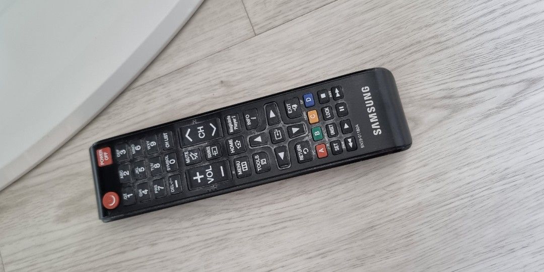 Samsung TV 25" with Remote, TV & Home Appliances, TV & Entertainment ...