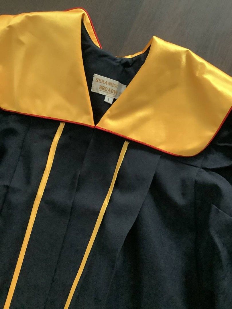 Singapore Polytechnic Graduation Gown, Women's Fashion, Coats, Jackets ...